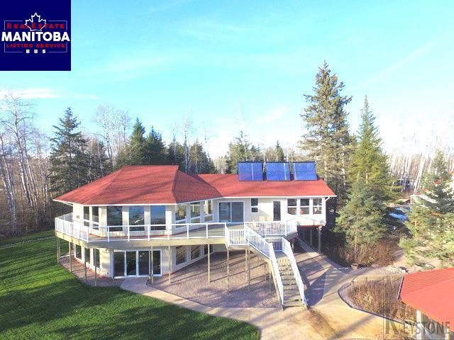 72 Ridge Road Northwest, Bird River, Manitoba House Split level ...